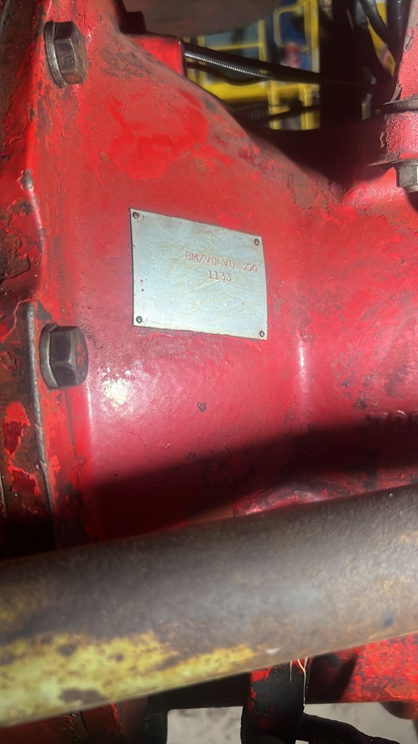 Volvo BM 350 - Plaats Chassisnummer